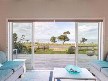 Jessica Mackay Agent Website